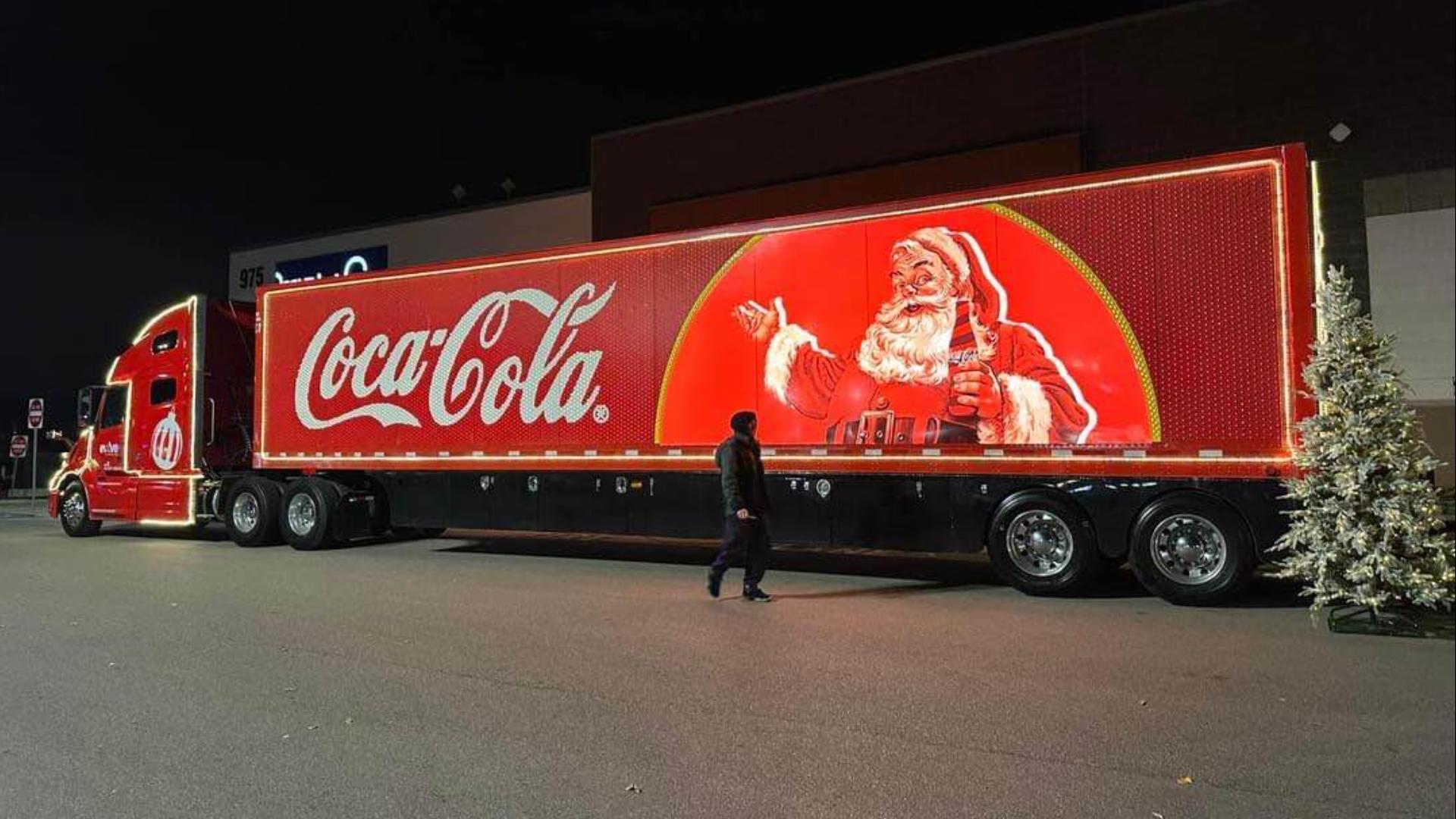 Coca-Cola Caravan brings Christmas cheer to central Indiana | wthr.com