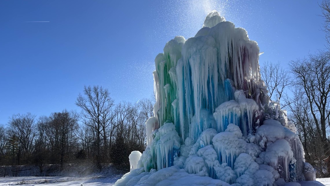 Veal's Ice Tree returns to Indianapolis, open for visitors | wthr.com