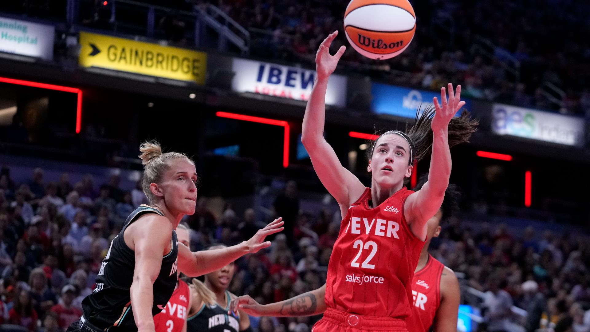 Caitlin Clark scores first WNBA rookie triple-double in Fever win | wthr.com