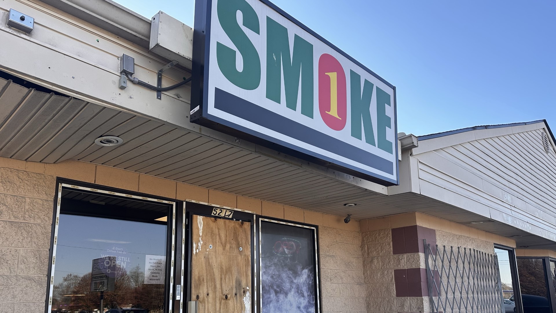 East side smoke shop burglarized four times in three weeks | wthr.com