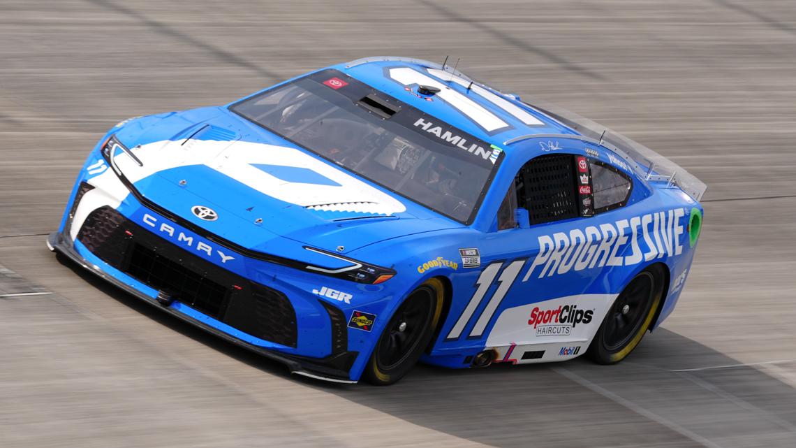 Denny Hamlin wins pole for NASCAR Cup Series playoff race at Gateway ...