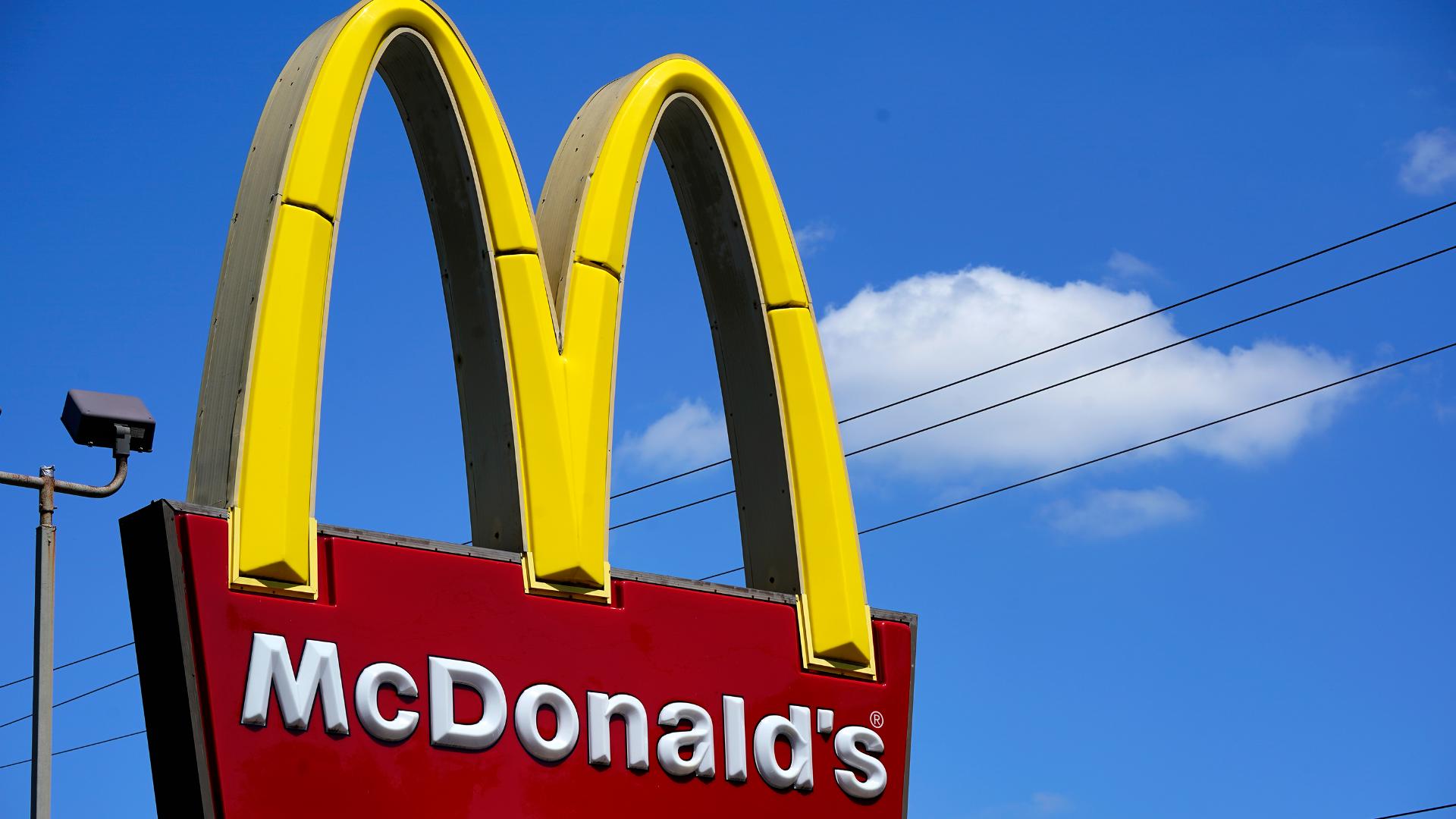 Naked woman allegedly throws bricks at McDonald's drive-thru | wthr.com