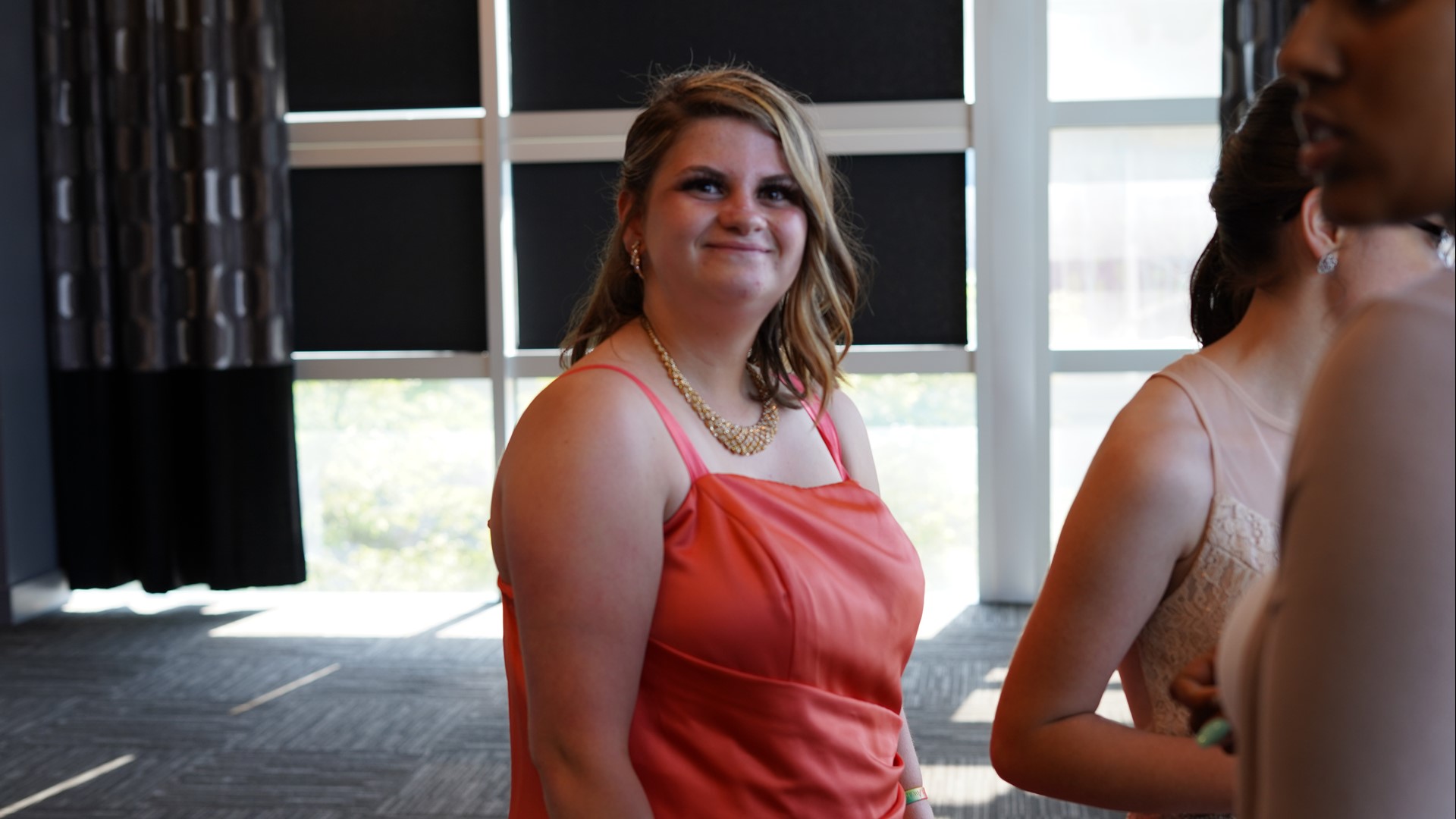 Damar Services’ schools prepare for prom with help from volunteers ...