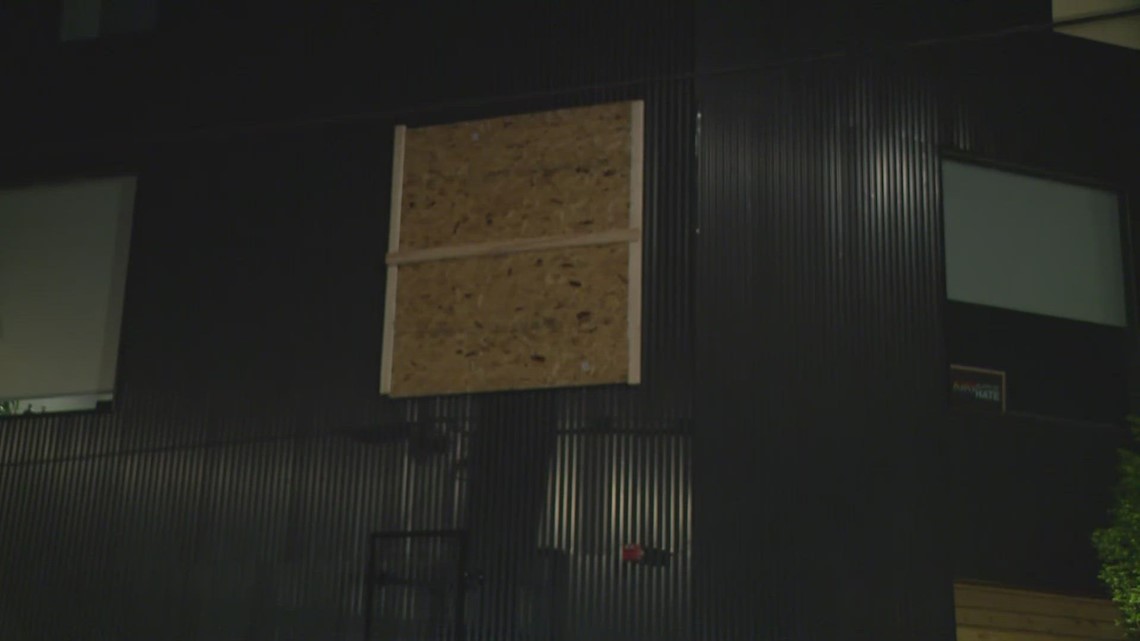 Broad Ripple gunfire leaves 1 wounded, multiple cars and businesses ...