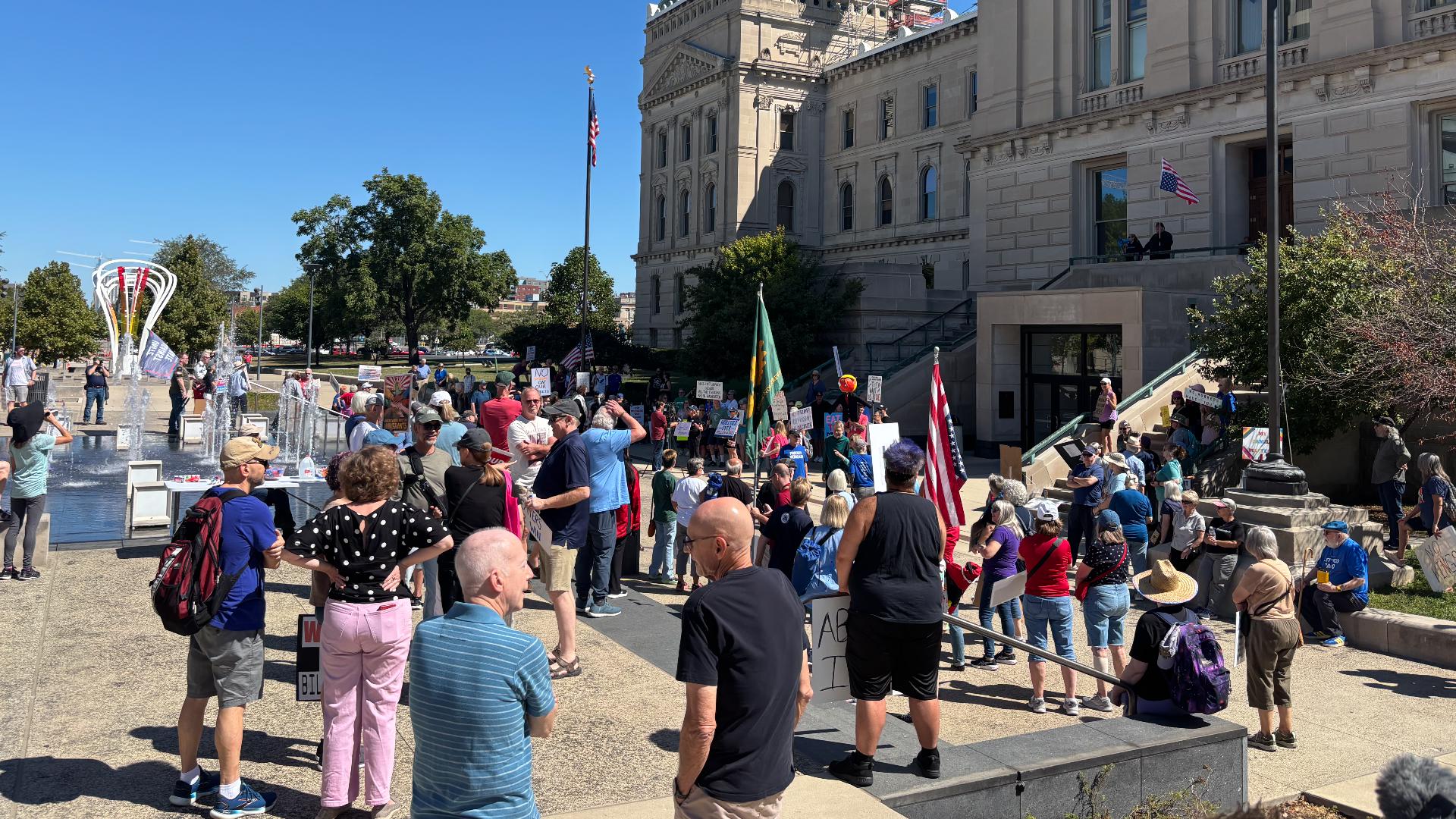 Hoosiers protest outside Indiana Statehouse for Labor Day | wthr.com