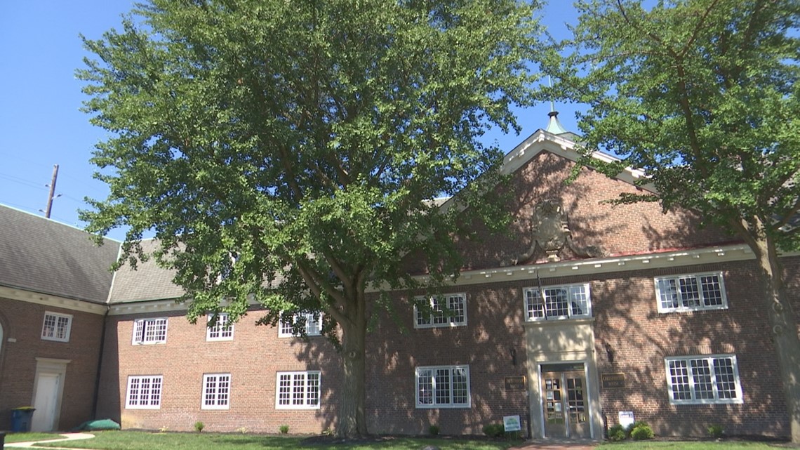 Indy teens give back to Haughville nonprofit during summer break | wthr.com