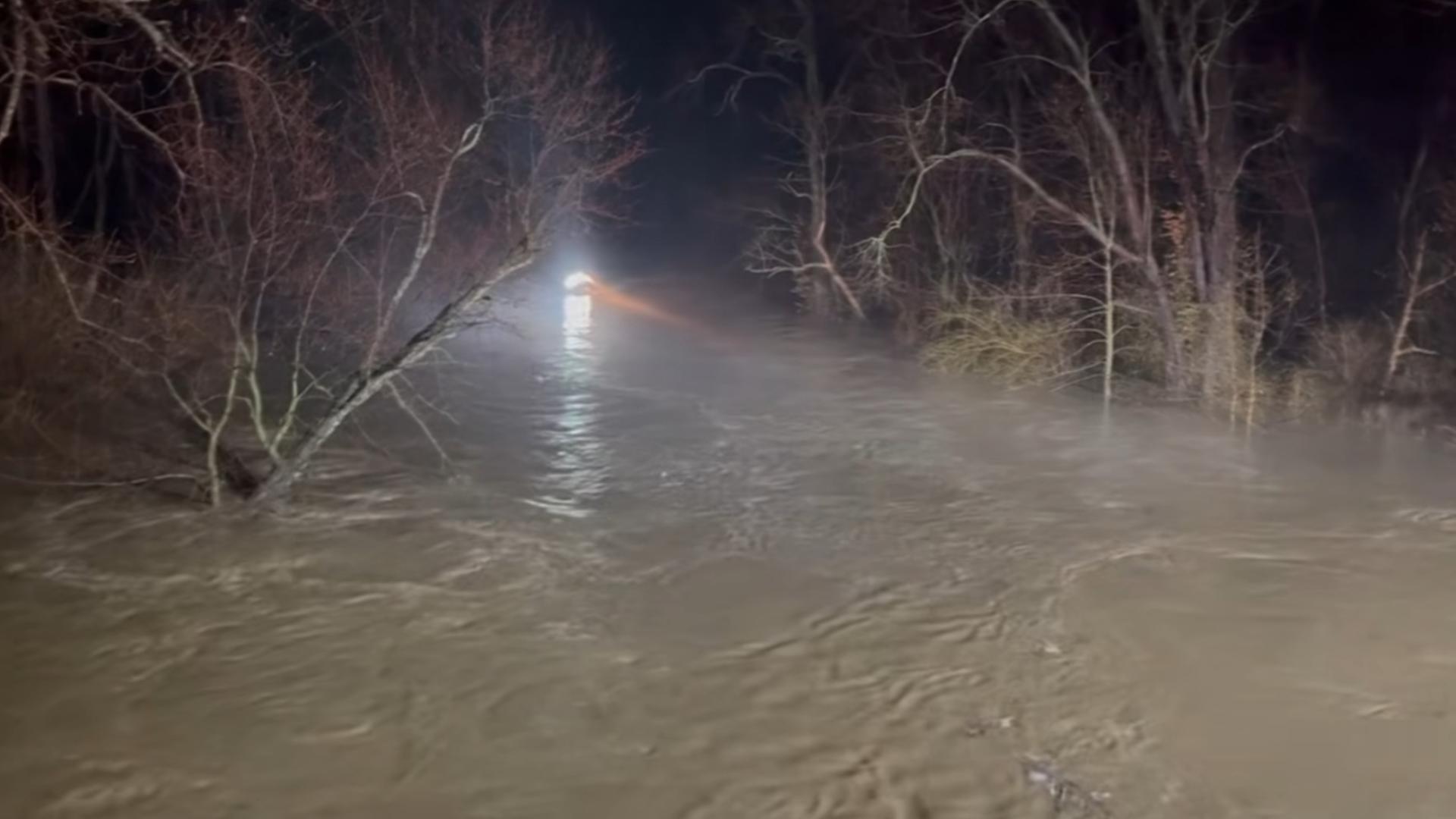Homeless people, pets rescued from flooding by crews in Columbus | wthr.com