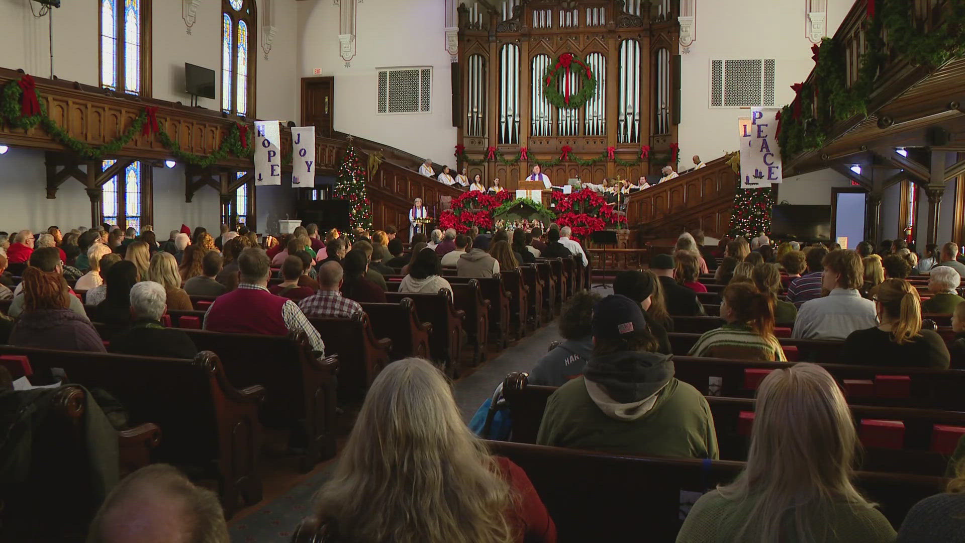 Local church honors people who died in 2025 while experiencing ...