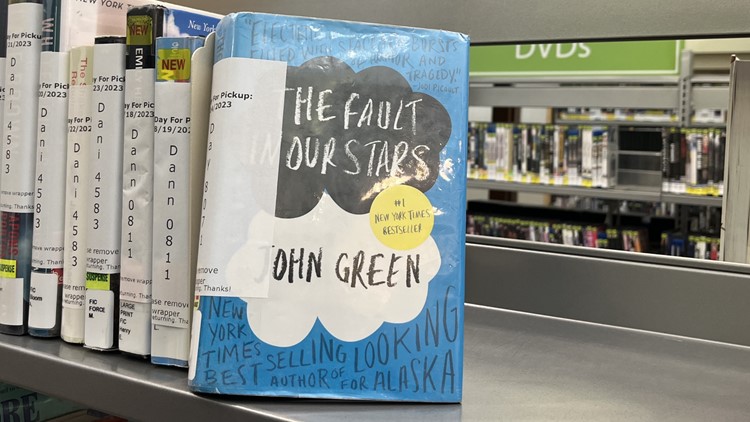 Book-moving controversy continues in Hamilton County libraries | wthr.com