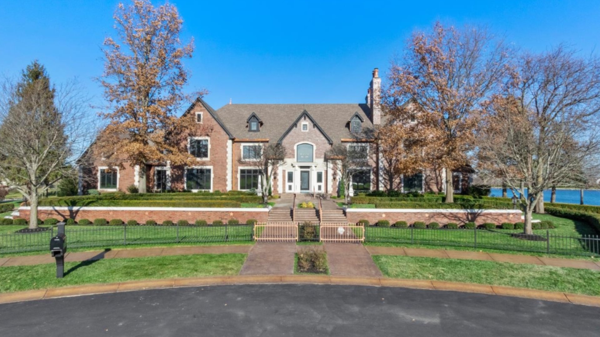 One of Indiana's largest mansions is for sale in Carmel | wthr.com