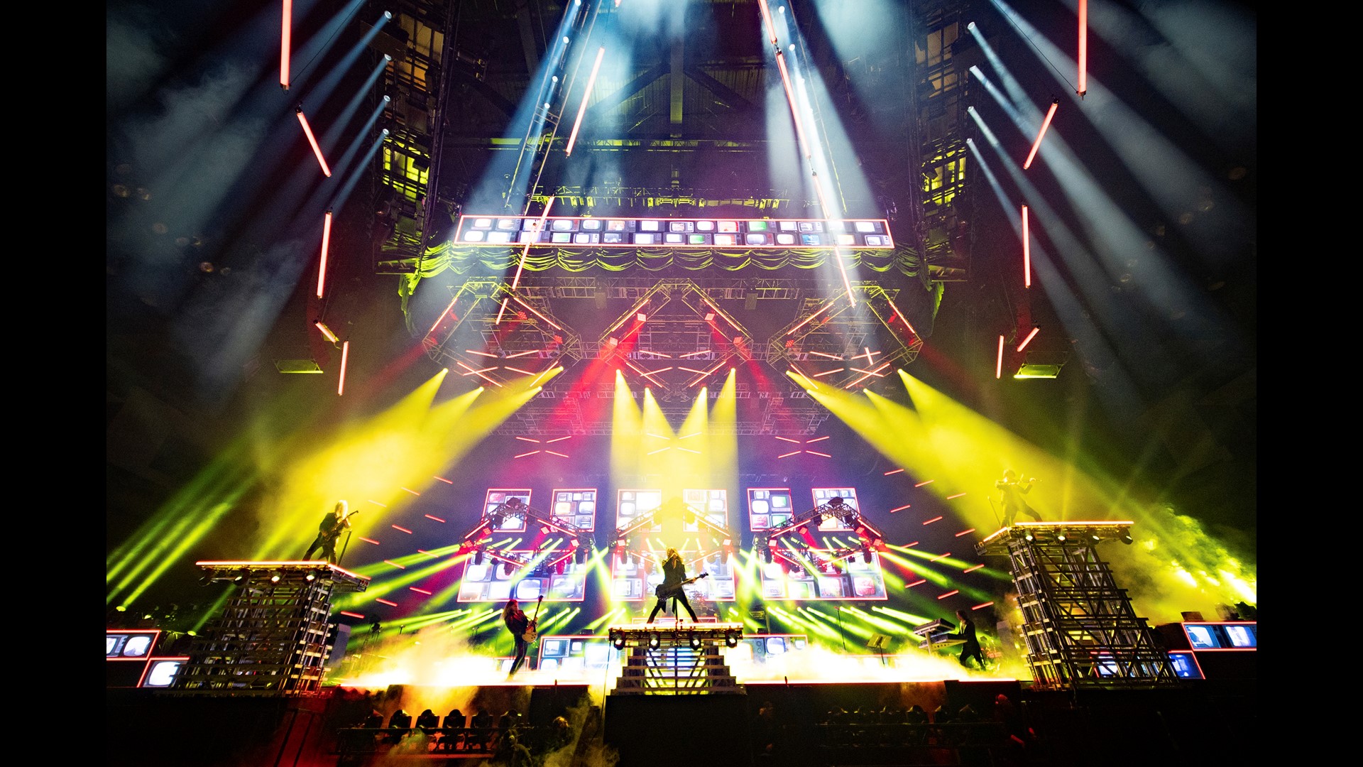 Trans-Siberian Orchestra returns with a heavy metal holiday tour | wthr.com