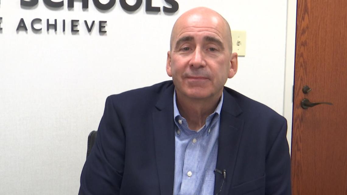 Carmel superintendent to retire after school year | wthr.com