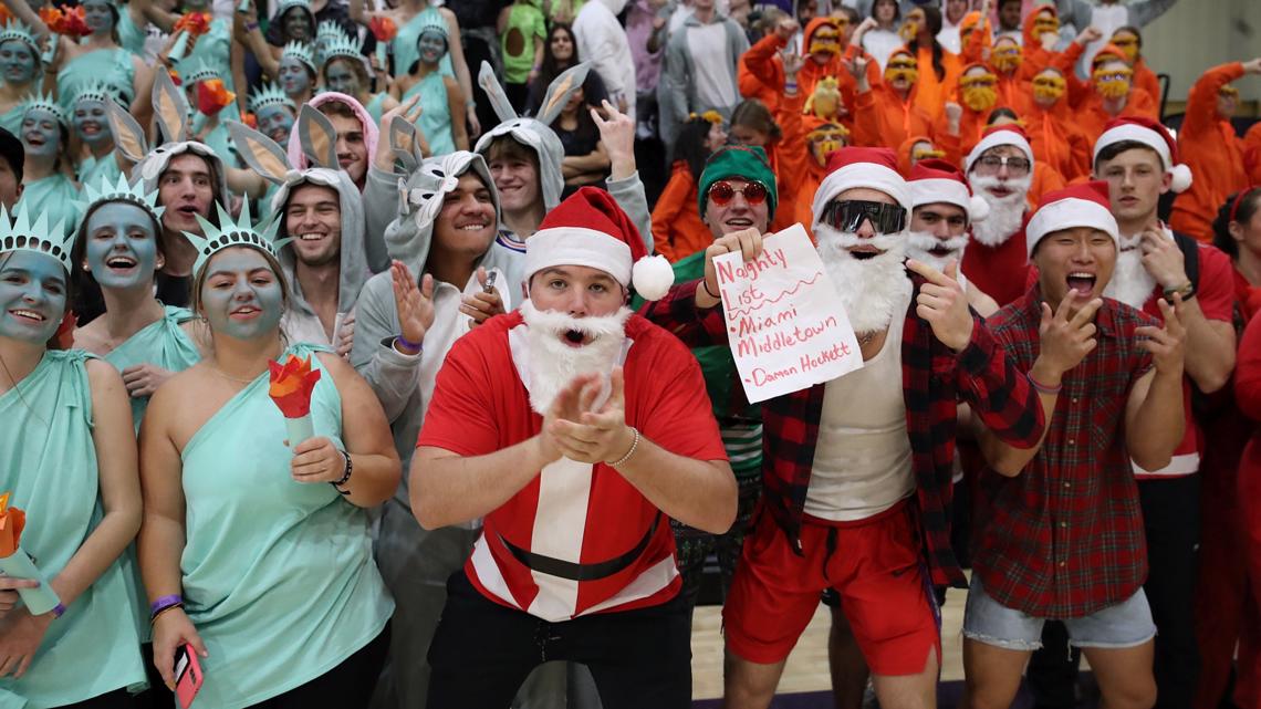 PHOTOS: Taylor University 'Silent Night Game' | wthr.com