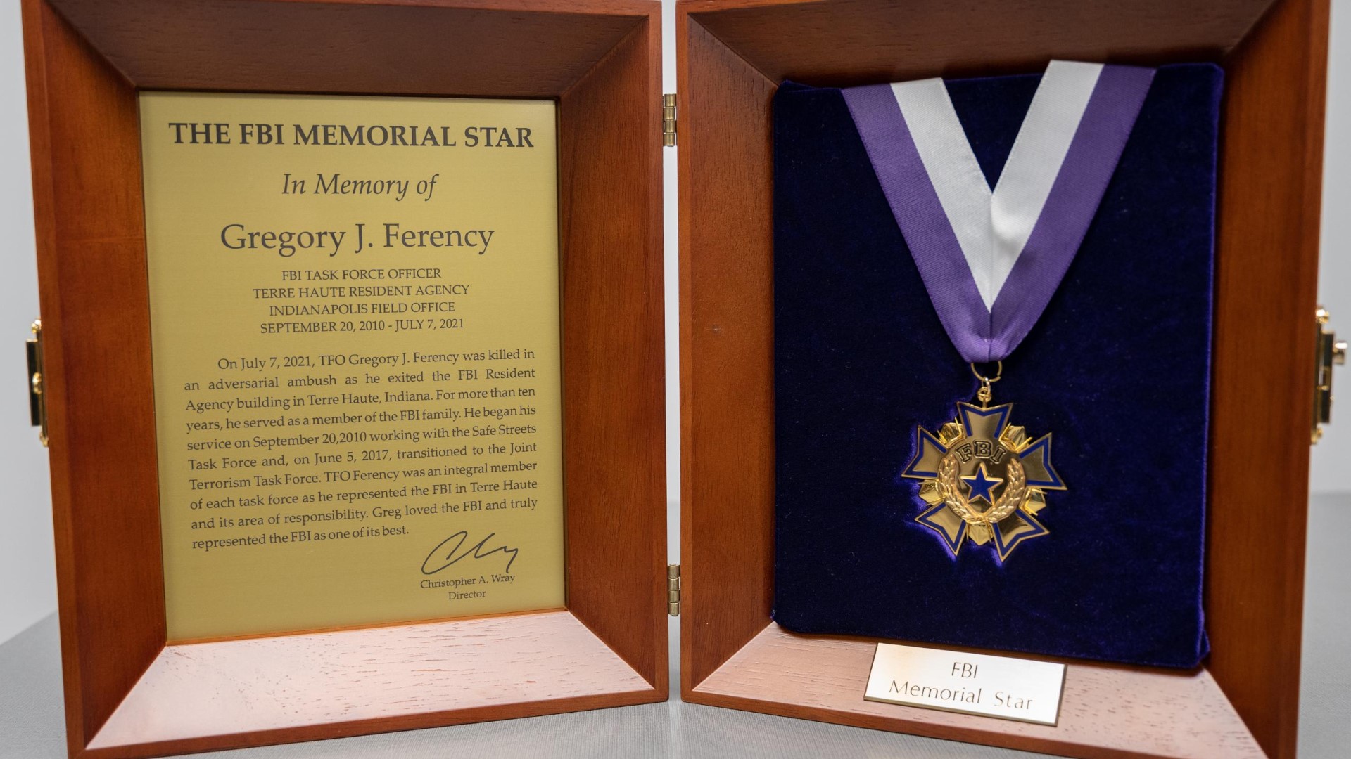 Children of fallen officer receive his FBI Memorial Star | wthr.com