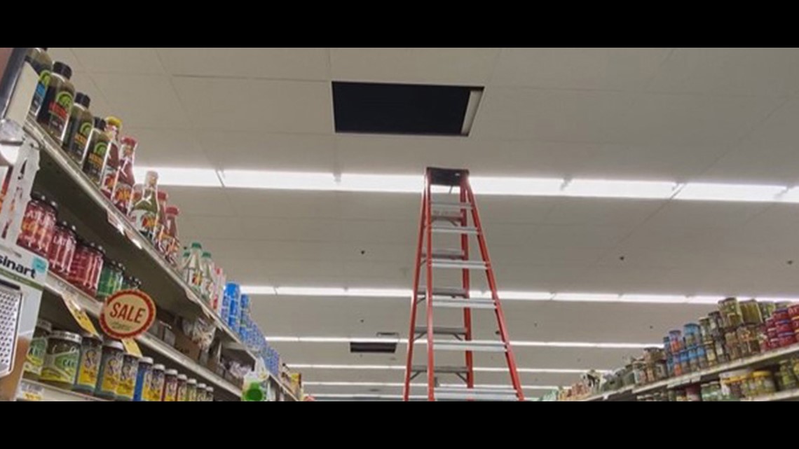 Man hiding for weeks in Washington grocery store seen stealing on ...