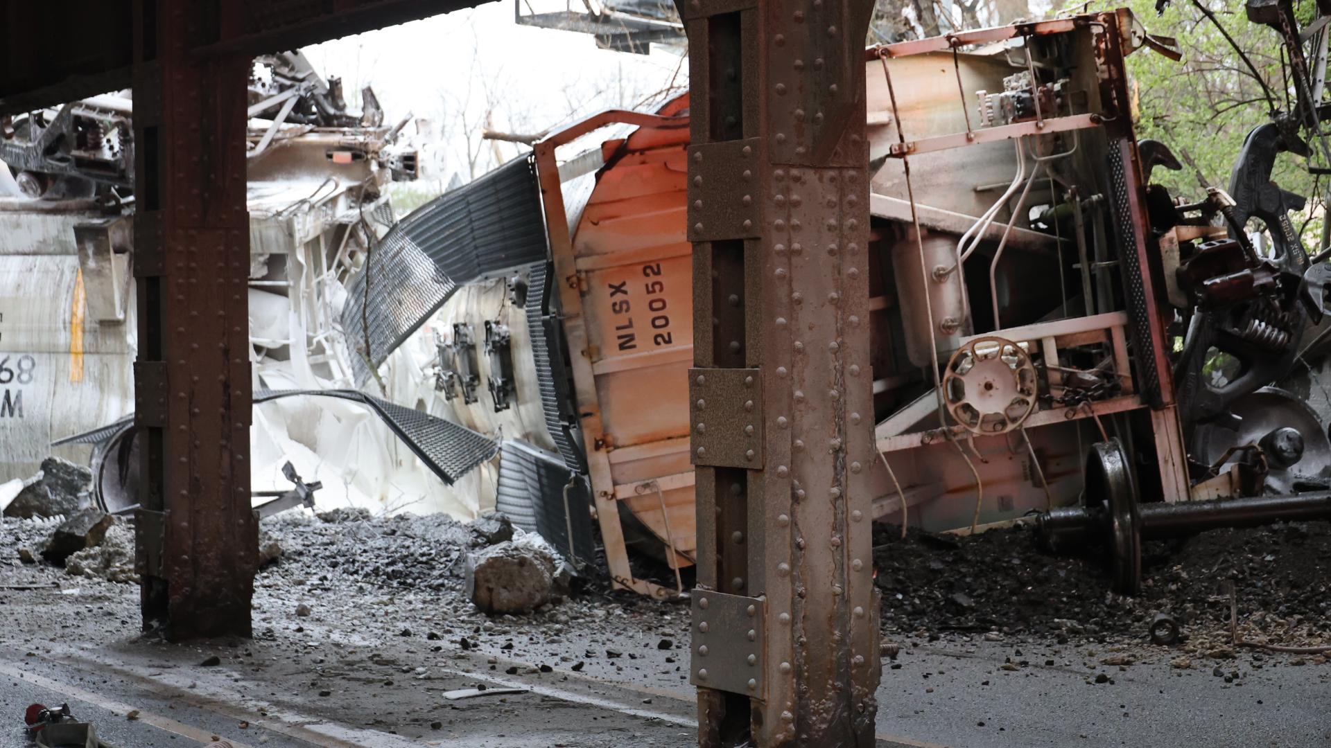 Southeastern Ave. reopens after Indianapolis train derailment | wthr.com