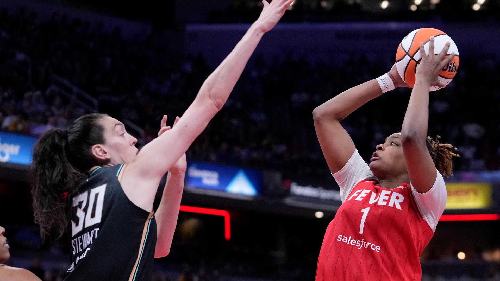 Caitlin Clark scores first WNBA rookie triple-double in Fever win | wthr.com