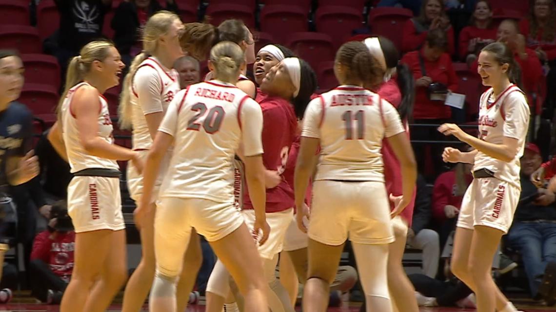 Ally Becki leads Ball State women with historic stats | wthr.com