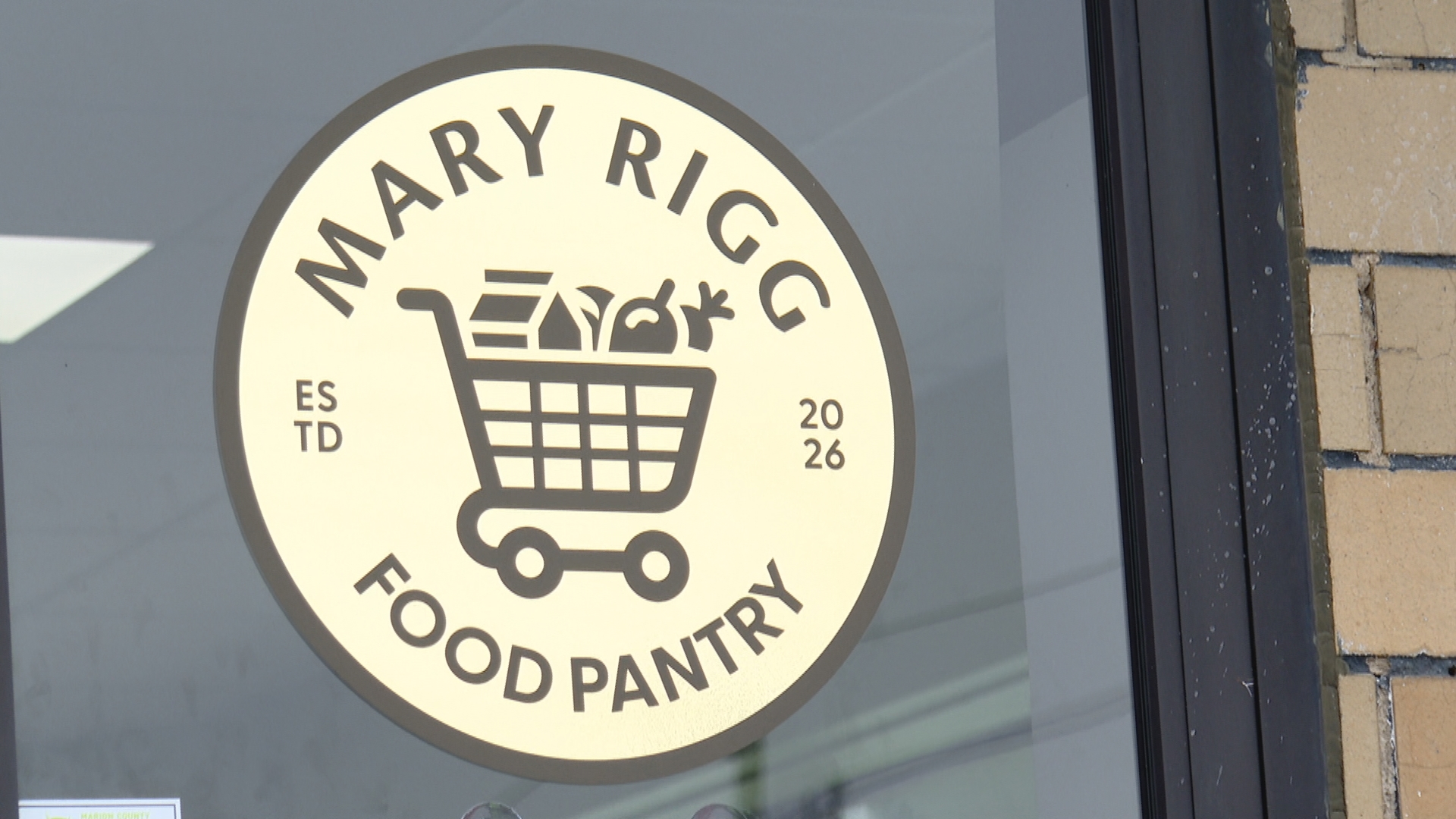 'It's life-changing' | Mary Rigg Neighborhood Center opens grocery ...