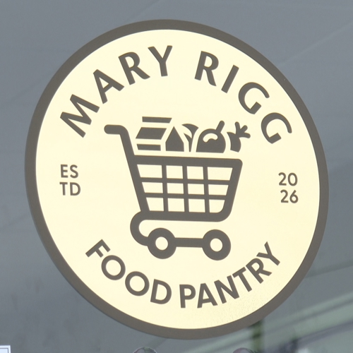 'It's life-changing' | Mary Rigg Neighborhood Center opens grocery ...