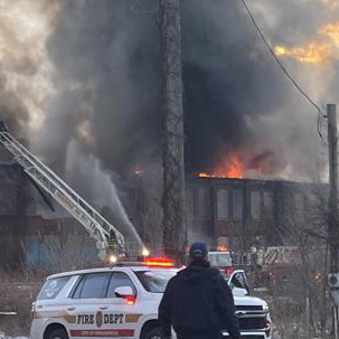 Indianapolis firefighters battle large fire at vacant building on city ...