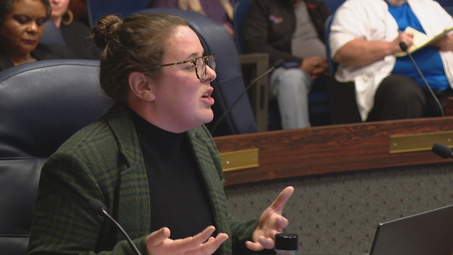 City leaders begin debate over regulating data centers amid Indiana ...