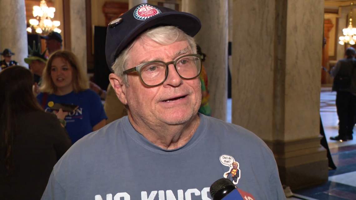 Vice President JD Vance's visit to Indiana Statehouse met with protests ...