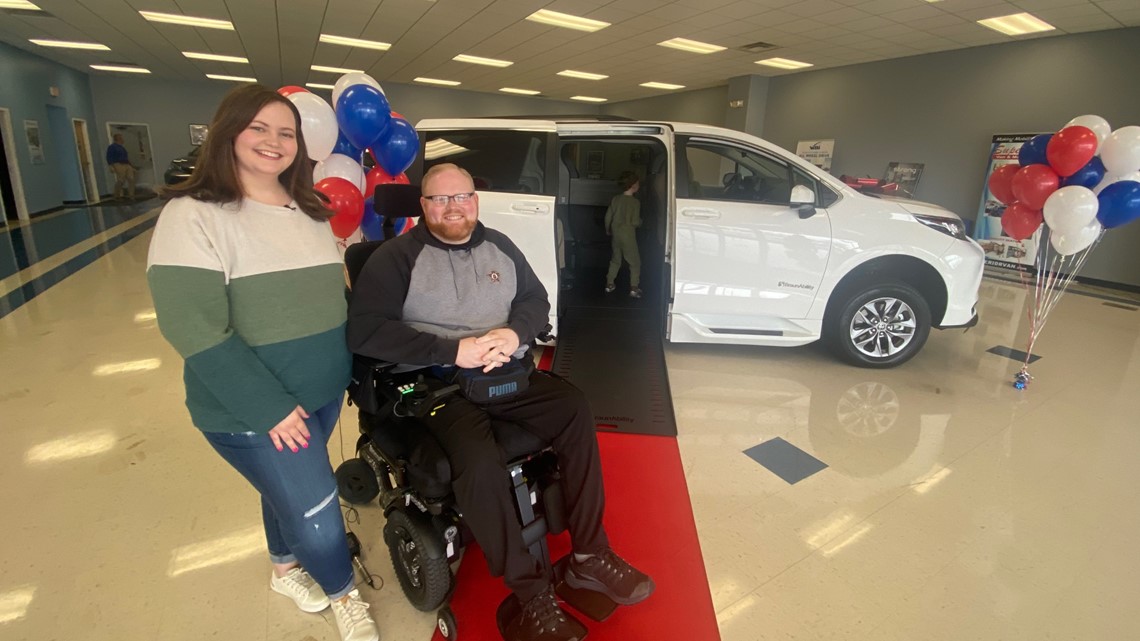 Injured Trafalgar police officer receives donated accessible van | wthr.com
