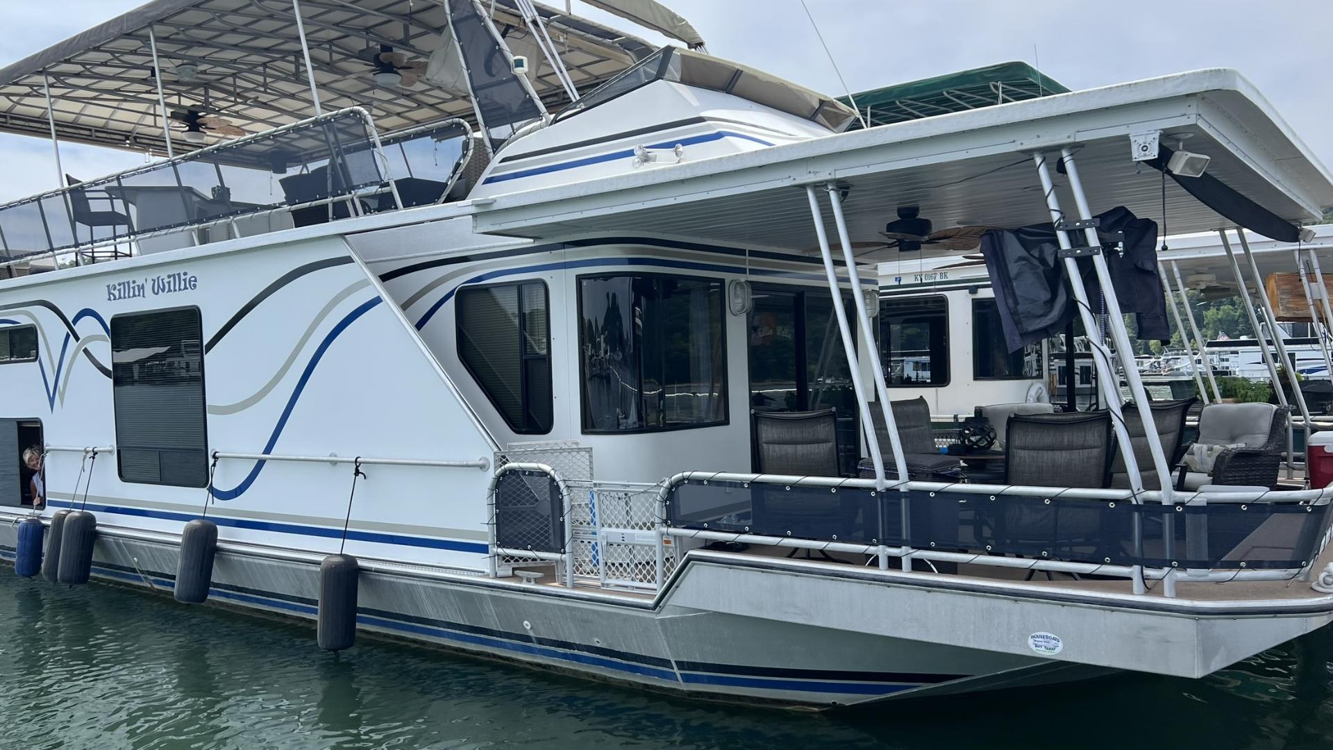 Lake Cumberland — Houseboat capital of the world | wthr.com