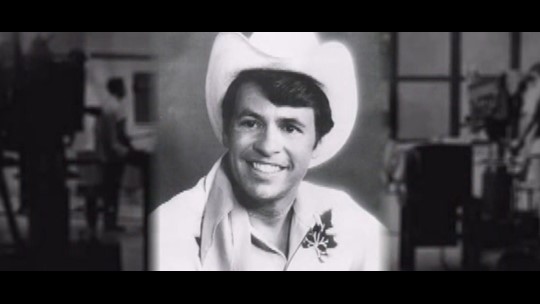 Indiana television legend 'Cowboy Bob' passes away | wthr.com