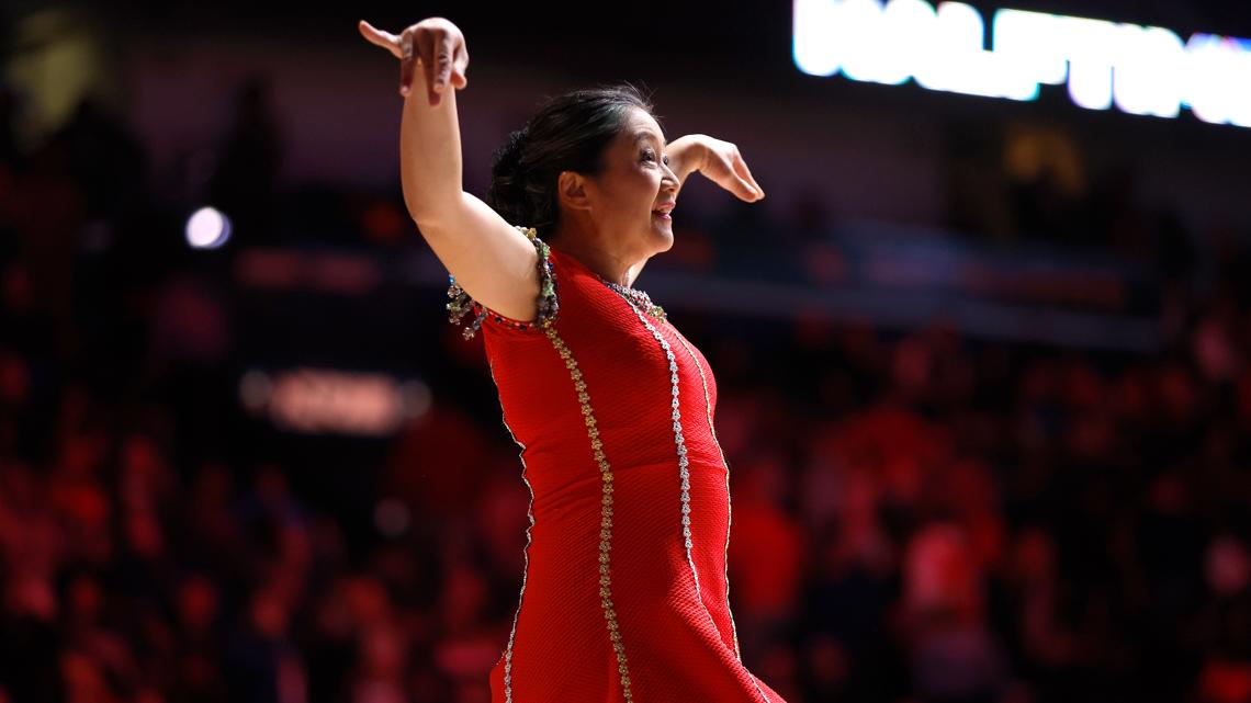 Legendary halftime performer Red Panda fractured wrist in fall from ...