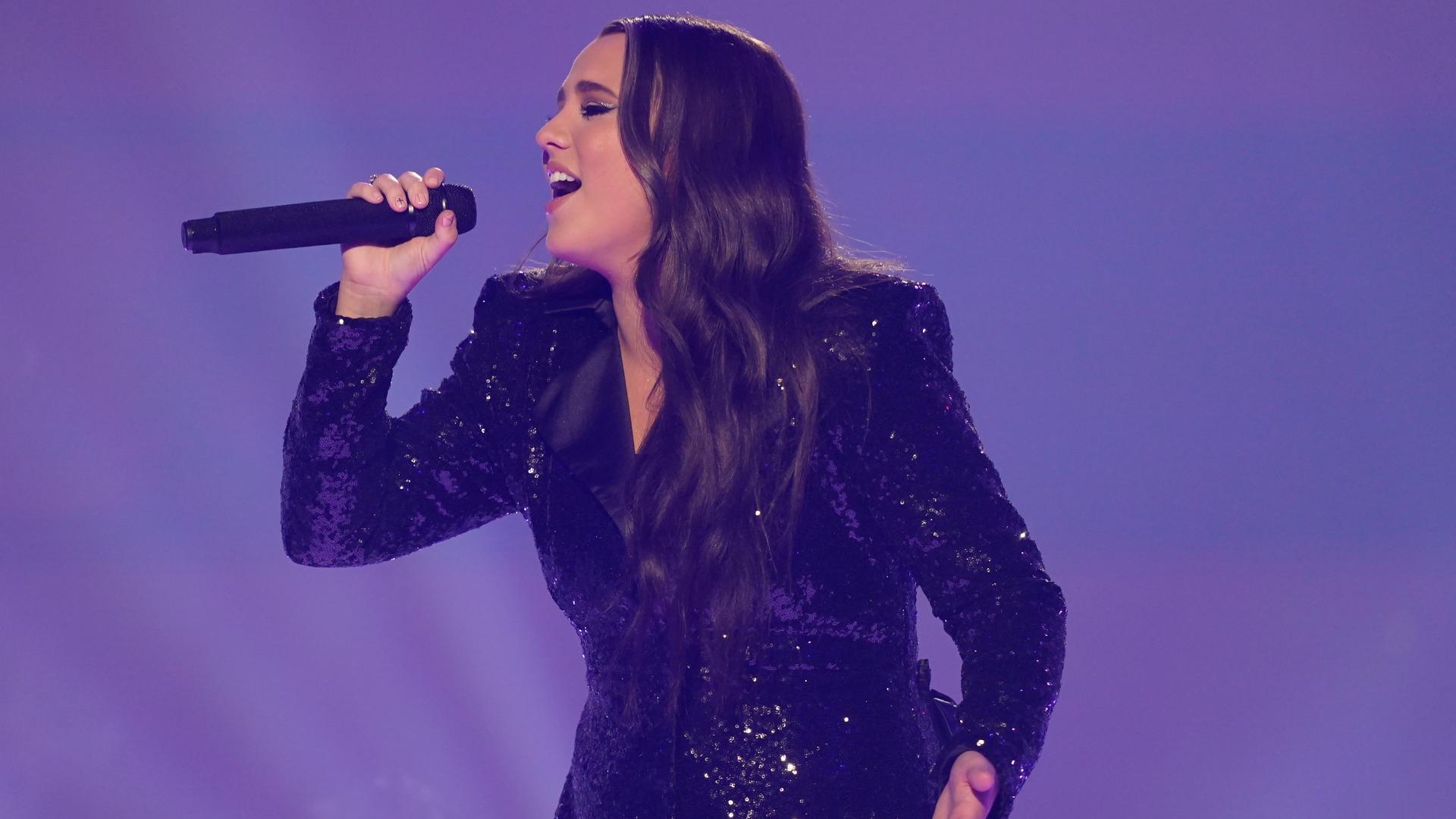 Country singer Gabby Barrett to perform at Brown County Music Center ...