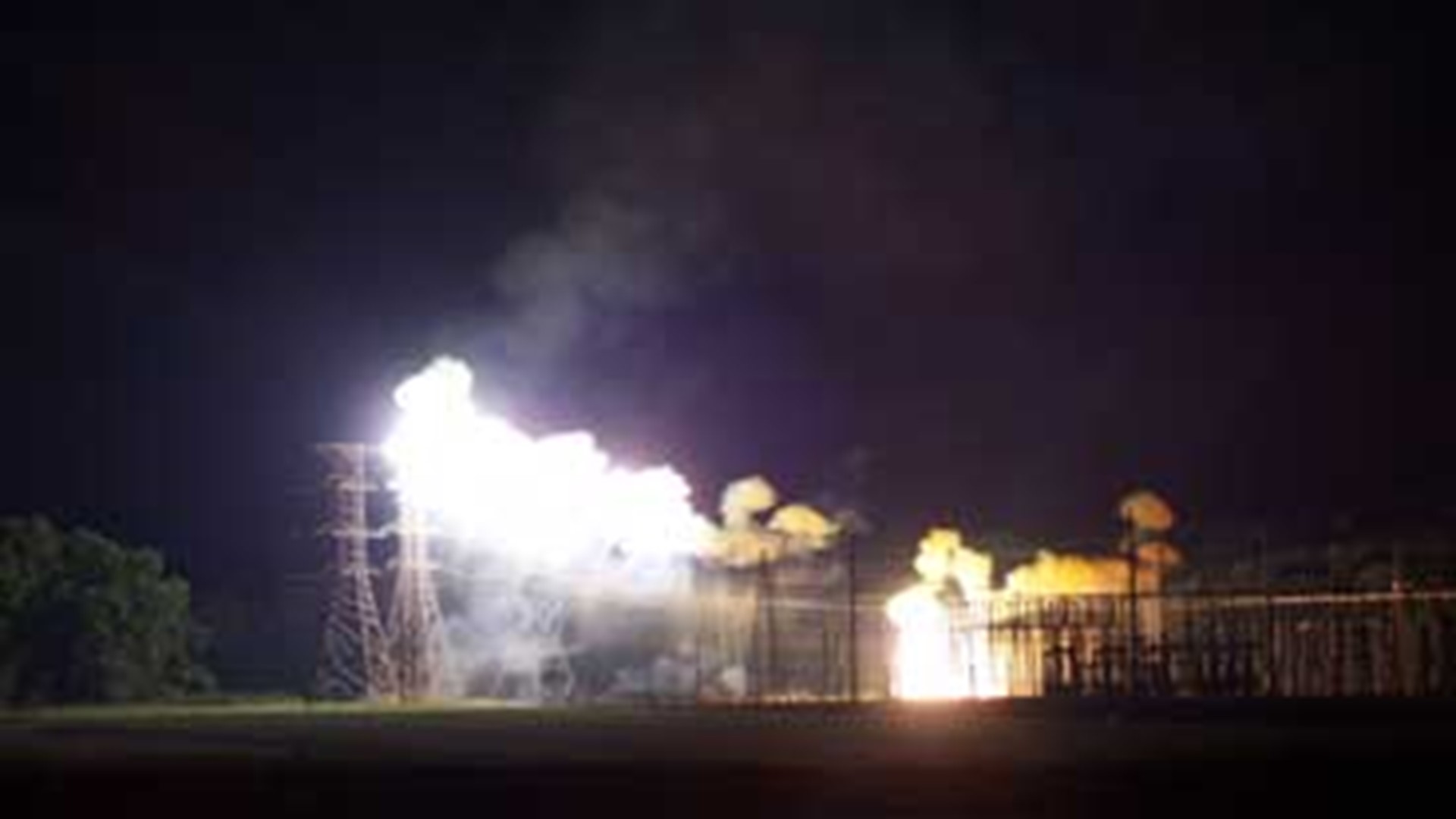 Airport, residents without power after transformer blows | wthr.com