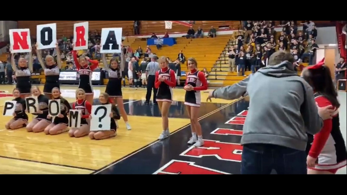East Central HS cheerleaders help with promposal for teammate with Down ...