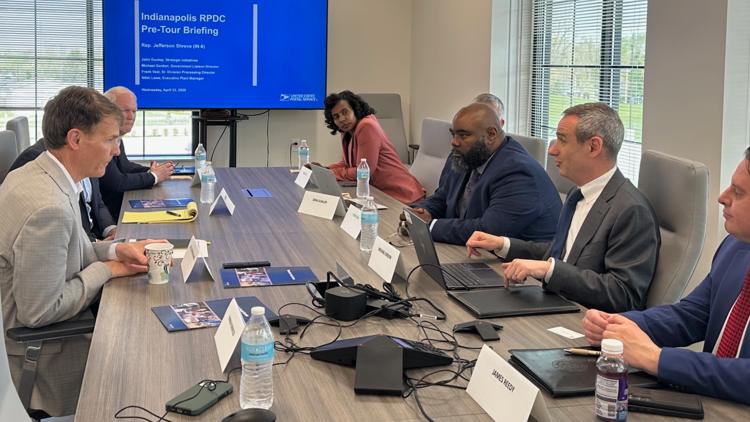 Indy business owner faces delivery nightmares amid USPS hub issues ...