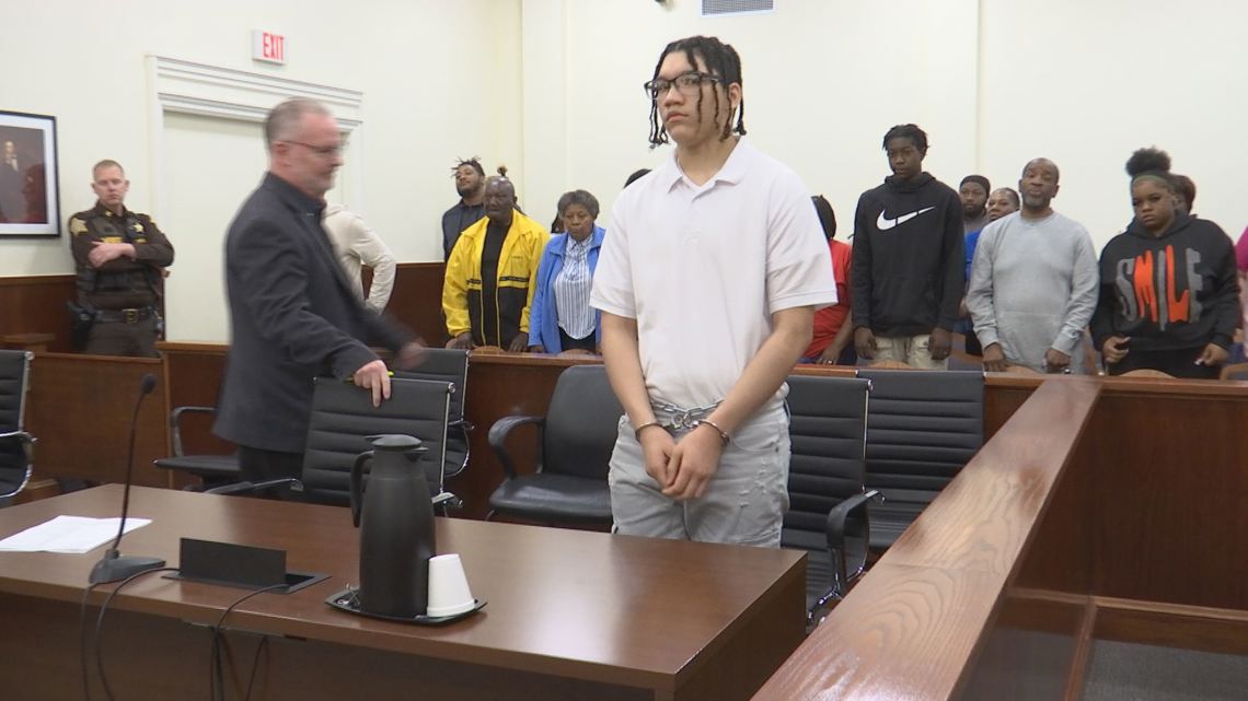 Marion teen pleads guilty to murder in connection with gas station ...