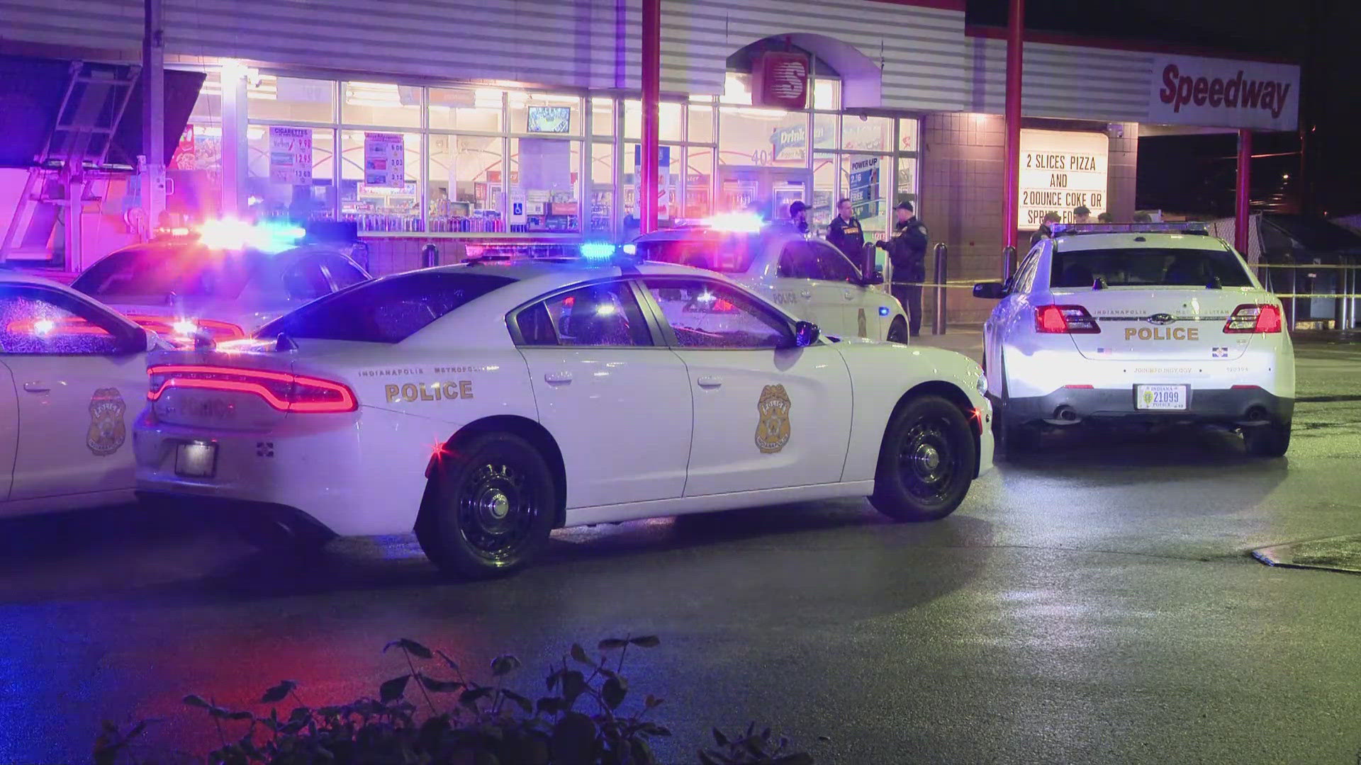 1 man stabbed to death, another injured at Speedway gas station in ...
