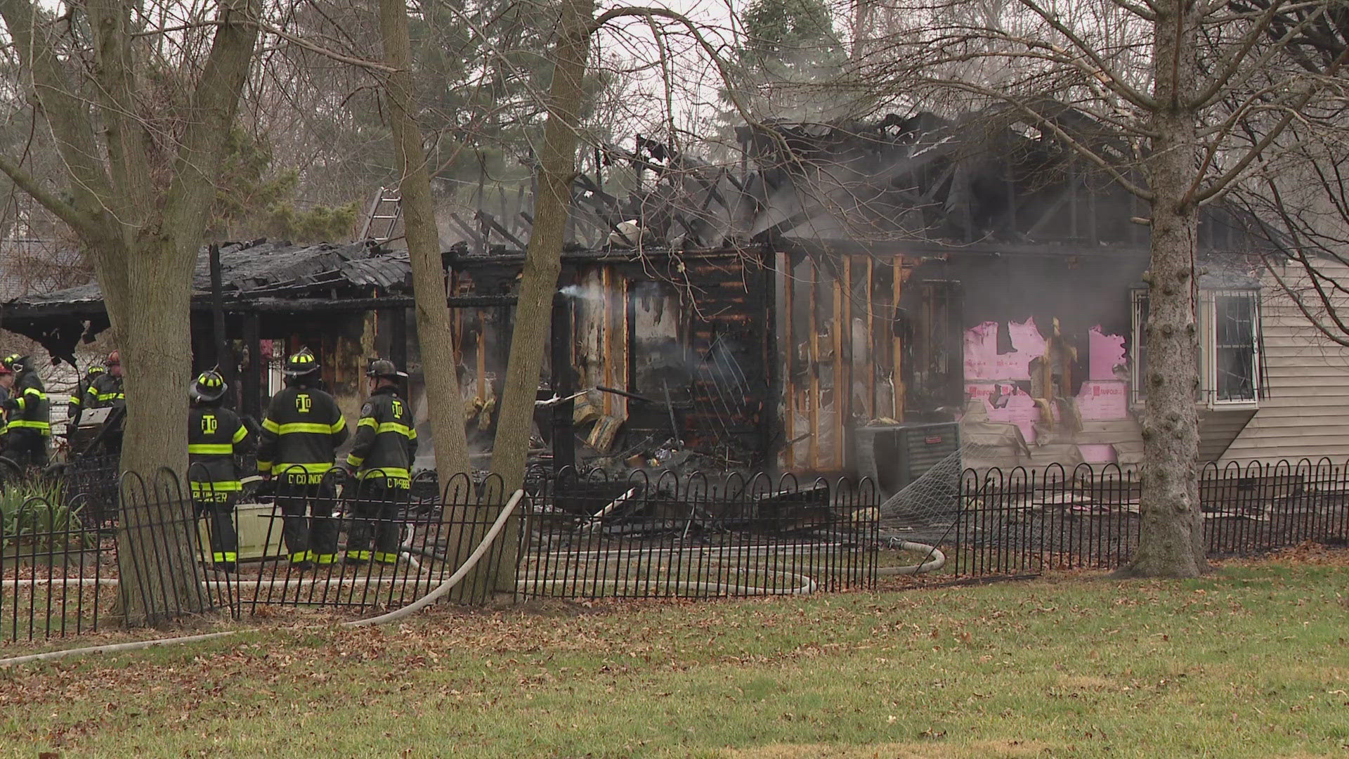 4 Christmas house fires leave multiple people hospitalized across ...