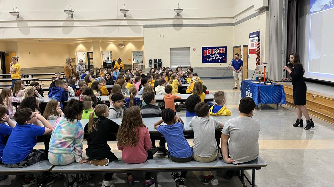 J.B. Stephens Elementary gets visit from 13 Weather Academy | wthr.com