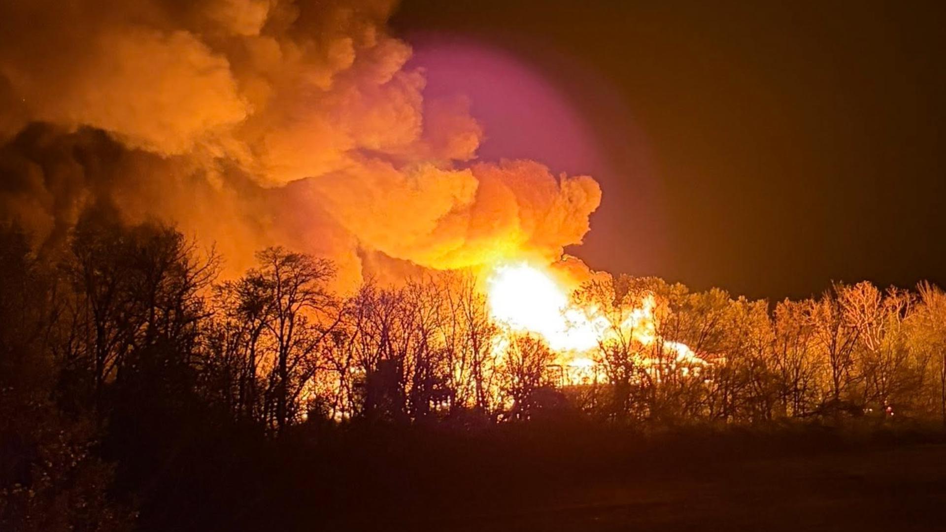 ‘Largest fire I’ve seen in Franklin’ | All residents safe after blaze ...
