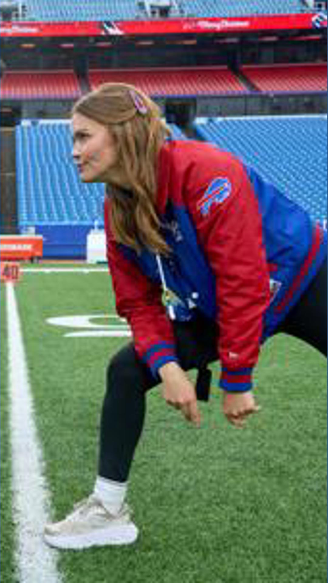 'Holiday Touchdown: A Bills Love Story' stars preview Hallmark ...