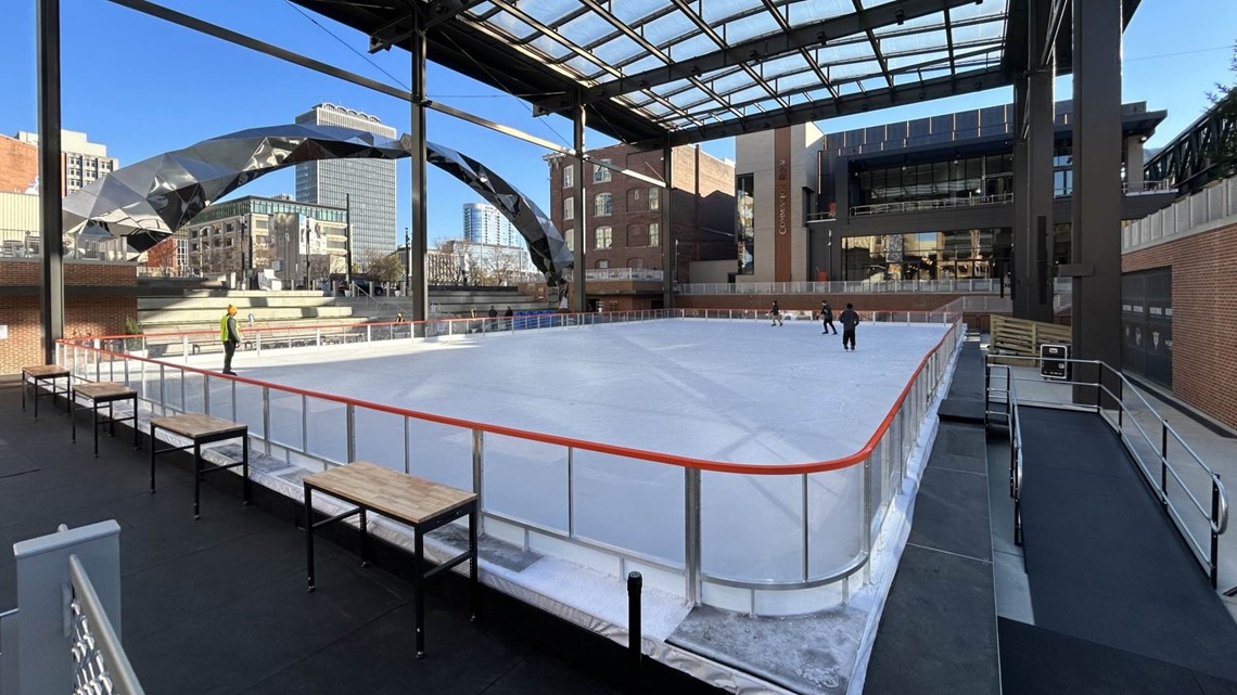 Ice skating opens at Bicentennial Unity Plaza | wthr.com