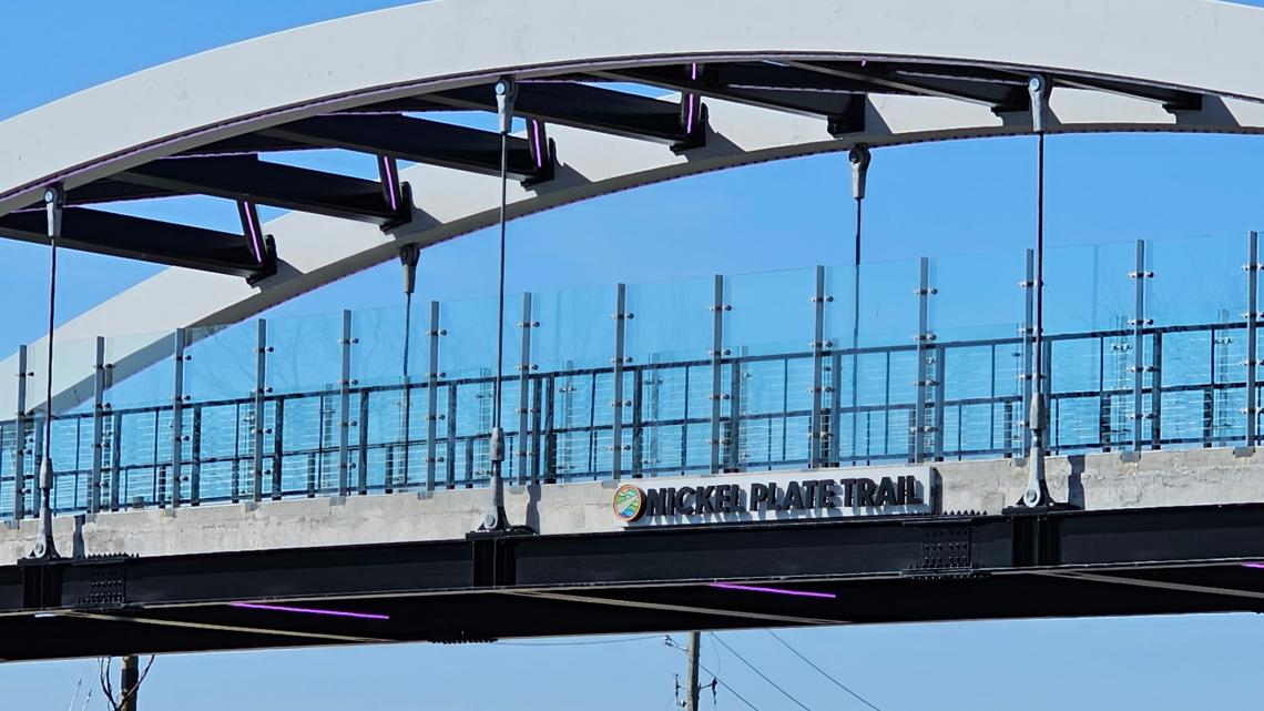 Nickel Plate Trail pedestrian bridge opens over 96th Street in Fishers ...