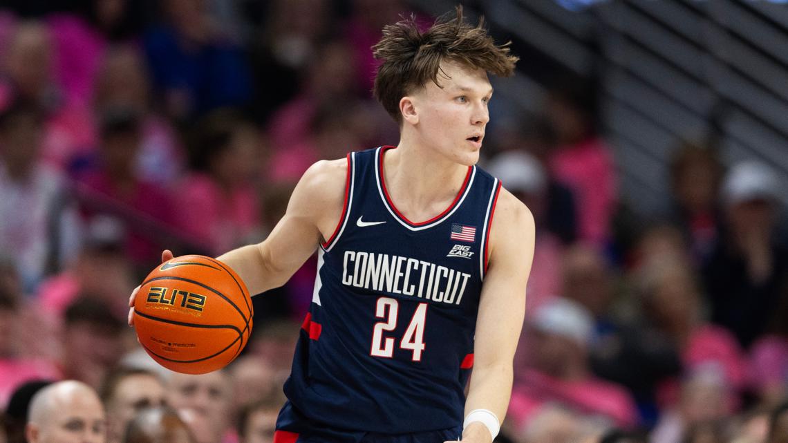 It's business as usual as UConn freshman Braylon Mullins prepares to ...