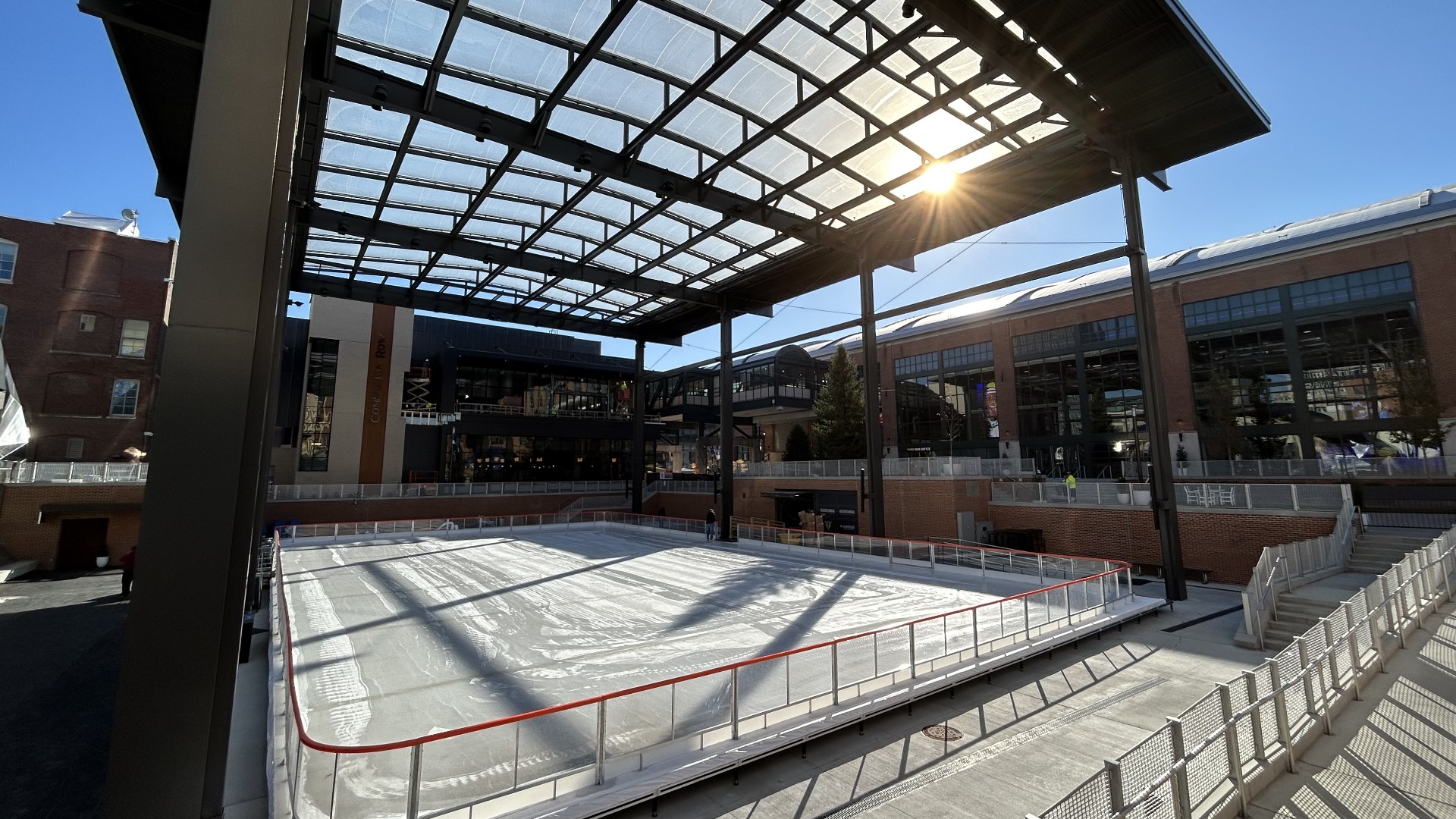 Bicentennial Unity Plaza welcomes ice rink | wthr.com