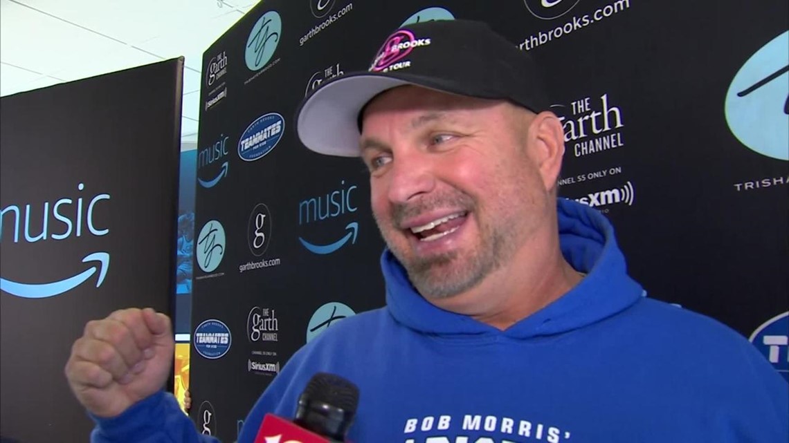 Chuck Lofton talks one-on-one with Garth Brooks and Trisha Yearwood ...