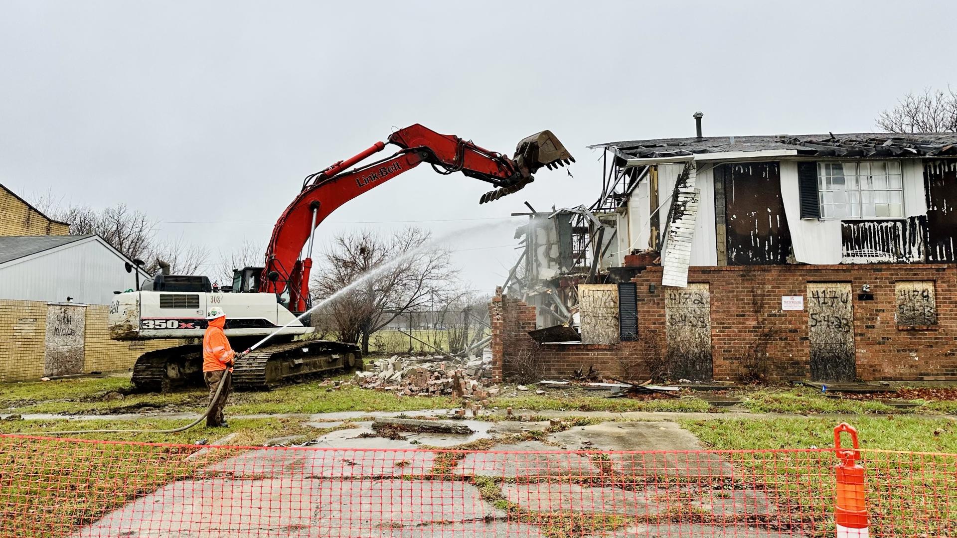 8 vacant buildings being demolished at Towne and Terrace complex | wthr.com