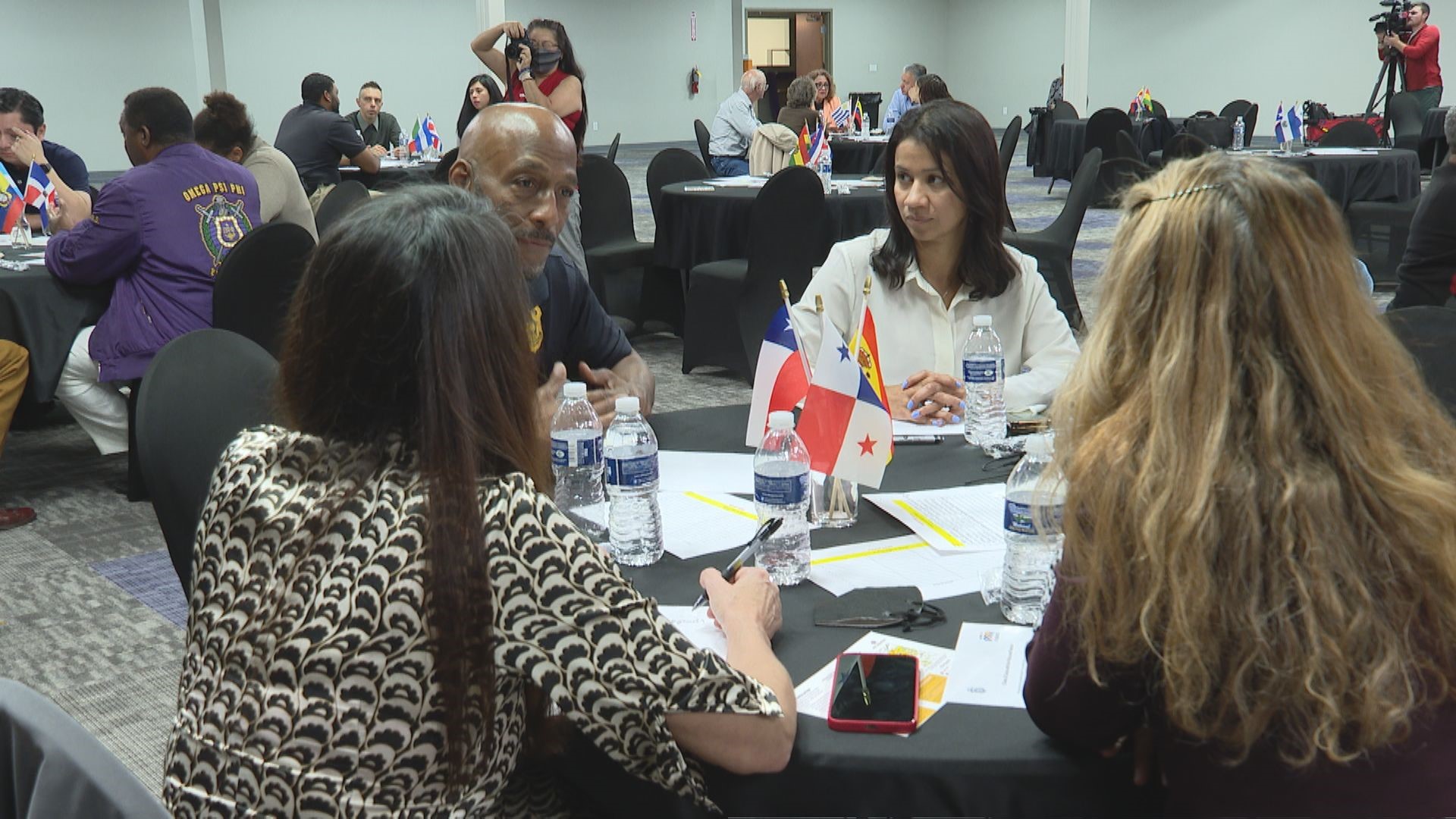 IMPD community meeting aimed at tackling issues, focus on crime | wthr.com