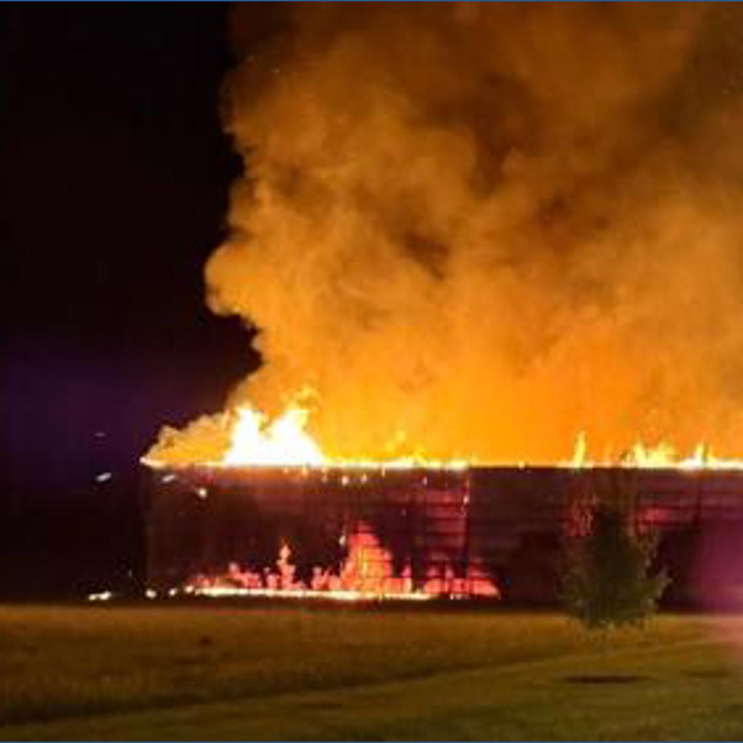 Firefighter suffers minor injury in large barn fire in Morgan County ...