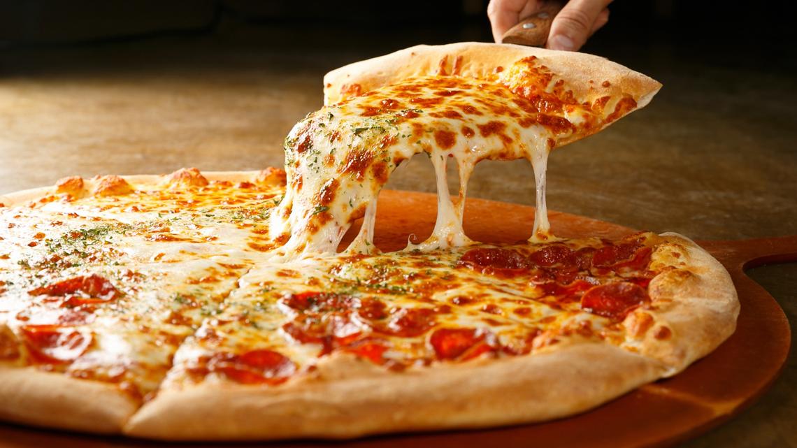Inaugural Pizza Fest sells out in downtown Indianapolis | wthr.com